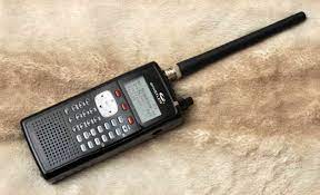 Top 5 Airband Scanners for Plane Spotters - In-Depth Guide